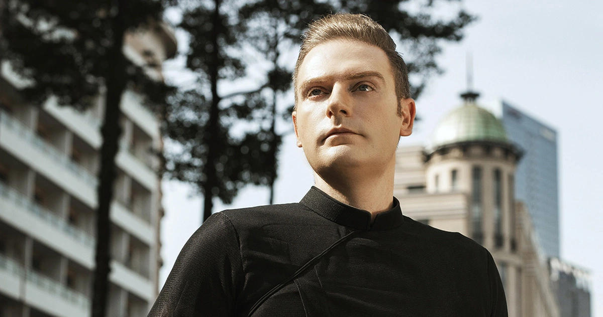 Kyo York đưa tranh 'Sài Gòn trong thời giãn cách' vào MV Sài Gòn thương ...