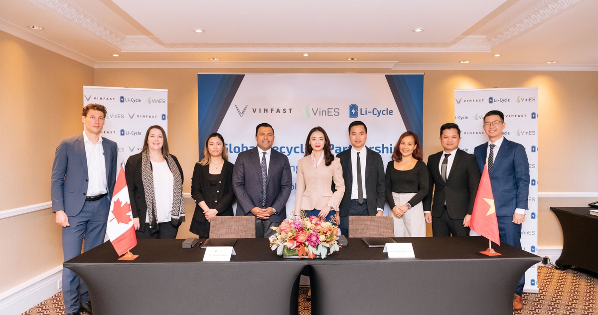 VinES 'bắt tay' Li-Cycle về tái chế pin toàn cầu - Tuổi Trẻ Online