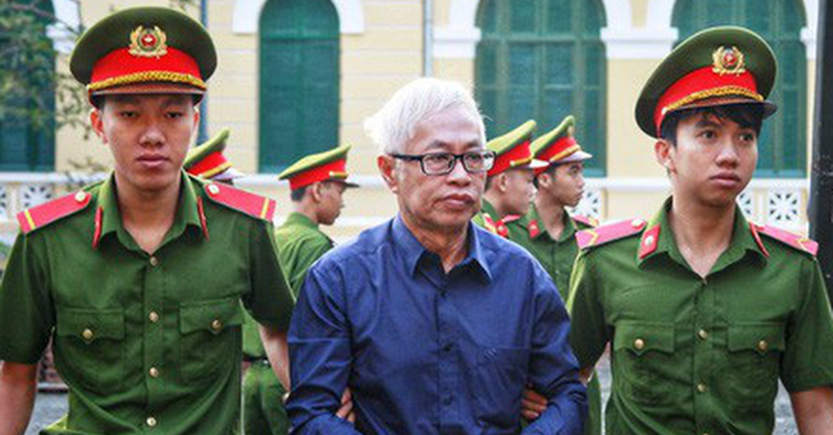 Cựu tổng giám đốc DAB Trần Phương Bình bị cáo buộc gây thiệt hại thêm 5 ...