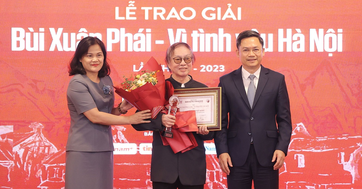 Đạo diễn Đặng Nhật Minh được trao Giải thưởng Bùi Xuân Phái - Vì tình ...