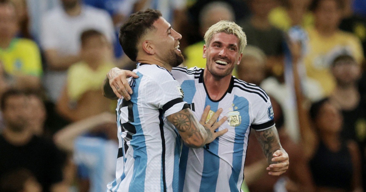 Nhận thẻ đỏ gây tranh cãi, Brazil thua đau Argentina - Tuổi Trẻ Online