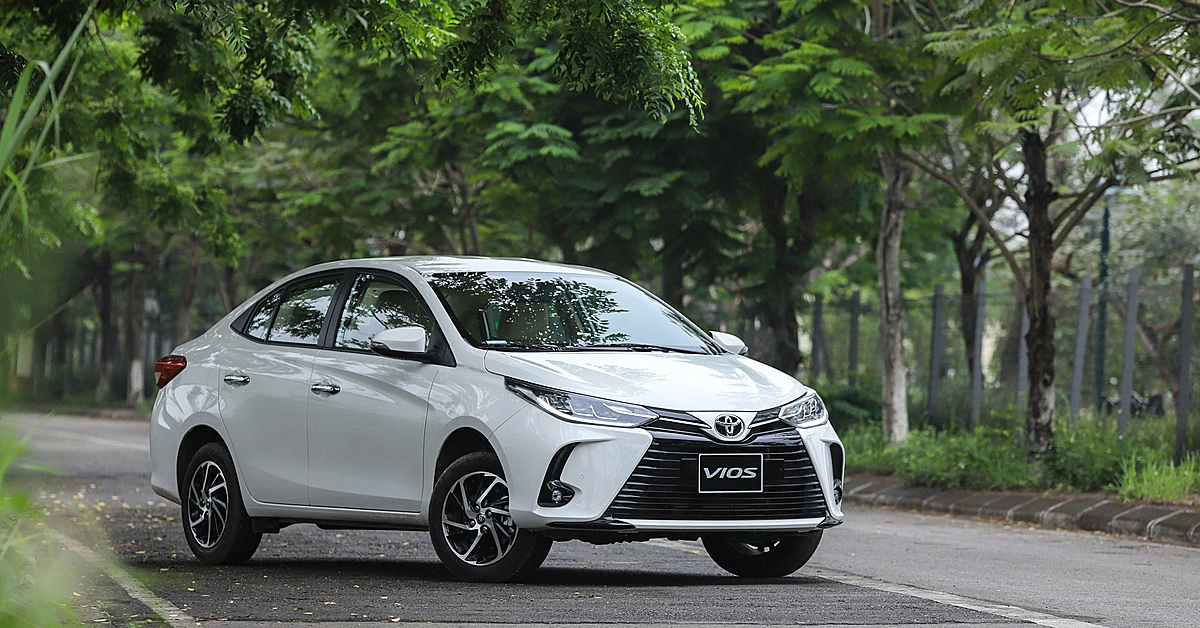 Toyota Vios giảm giá đẩy hàng tồn, chờ bản mới đòi lại ngôi vương tại ...