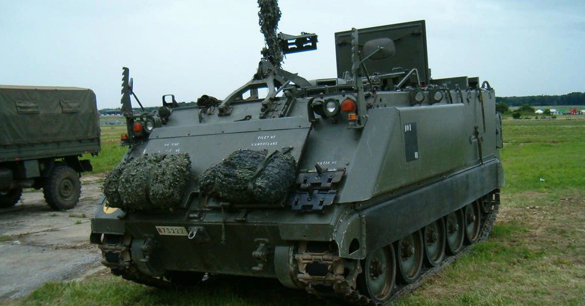 Bỉ gửi xe bọc thép M113 cho Ukraine - Tuổi Trẻ Online