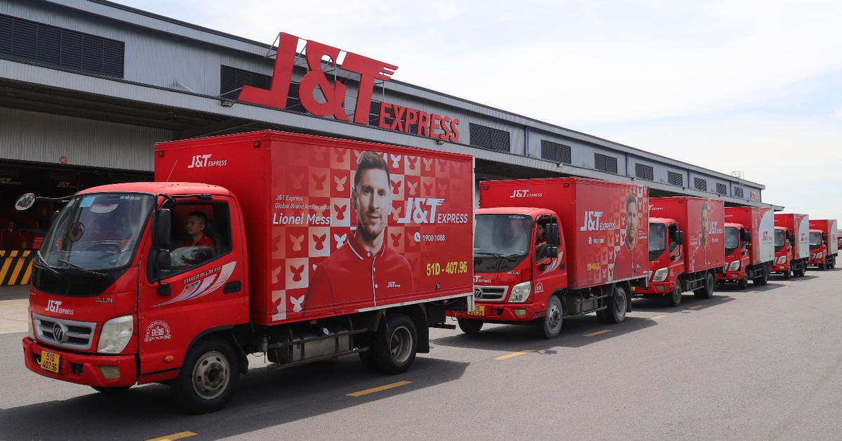 Hành trình ‘365x5’ của shipper J&T Express - Tuổi Trẻ Online
