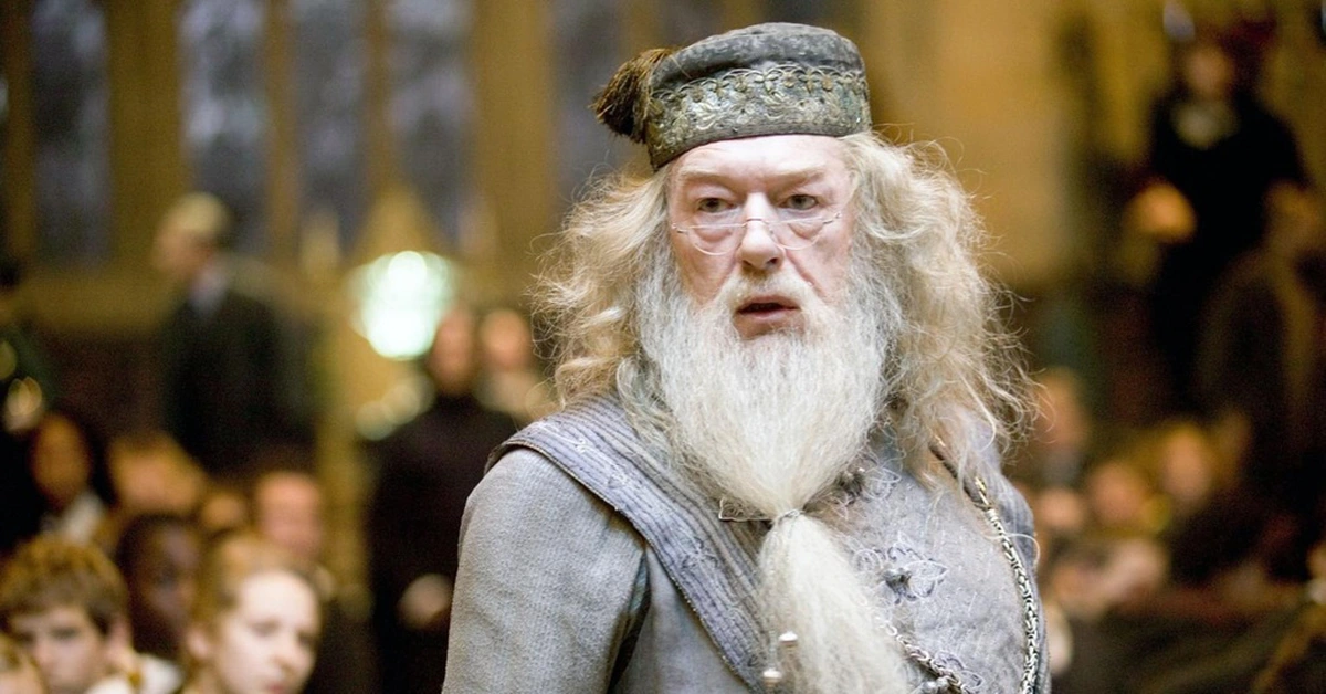 Diễn viên Harry Potter thương tiếc 'giáo sư Dumbledore' - Tuổi Trẻ Online