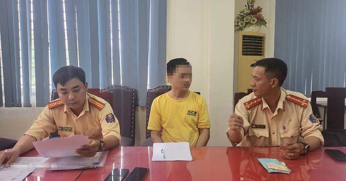 Phạt tài xế chạy 210km/h trên cao tốc Mỹ Thuận - Cần Thơ 22 triệu đồng - Tuổi Trẻ Online