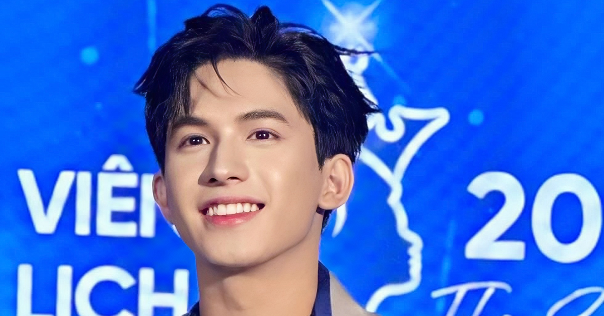 'Vẻ đẹp đốn tim' của á vương sinh viên thanh lịch, người đam mê học văn ...