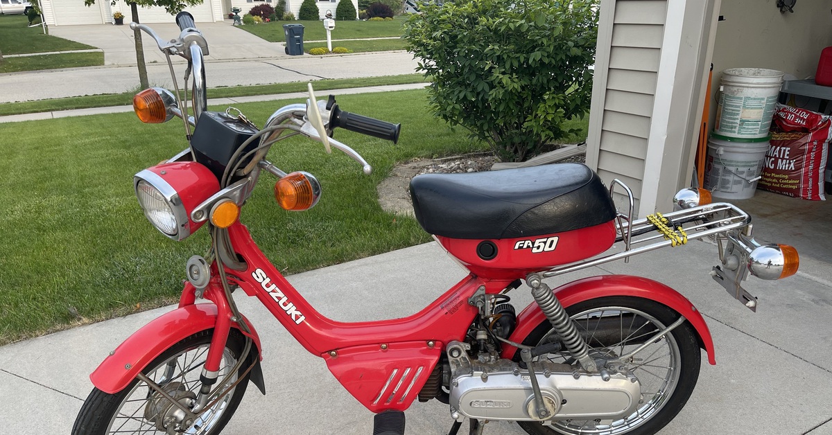 Nhìn gương Honda Super Cub 50 bị khai tử, Suzuki làm xe mobylette ...