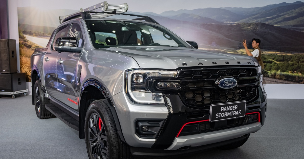 Chi tiết Ford Ranger Stormtrak giá 1,039 tỉ tại Việt Nam - Tuổi Trẻ Online