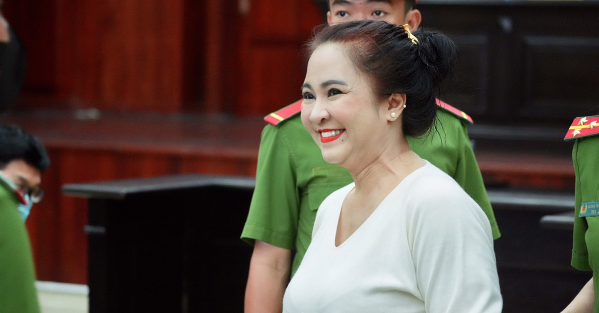 Bà Nguyễn Phương Hằng: 'Nói gì thì nói, không ai có thể cản tôi' - Tuổi Trẻ Online