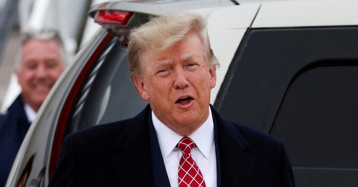 Ông Trump thoát chết, giờ lại được hủy truy tố vụ giữ tài liệu mật ...