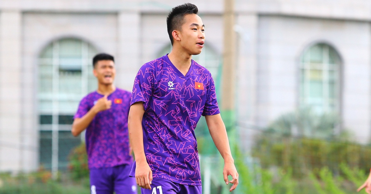 Cầu thủ Việt kiều bị loại trước ngày đội U19 Việt Nam xuất quân - Tuổi Trẻ Online