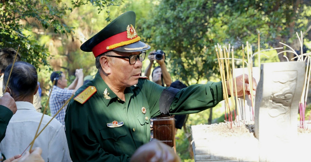 Bà Đặng Bích Hà đã về an nghỉ bên Đại tướng Võ Nguyên Giáp - Tuổi Trẻ ...