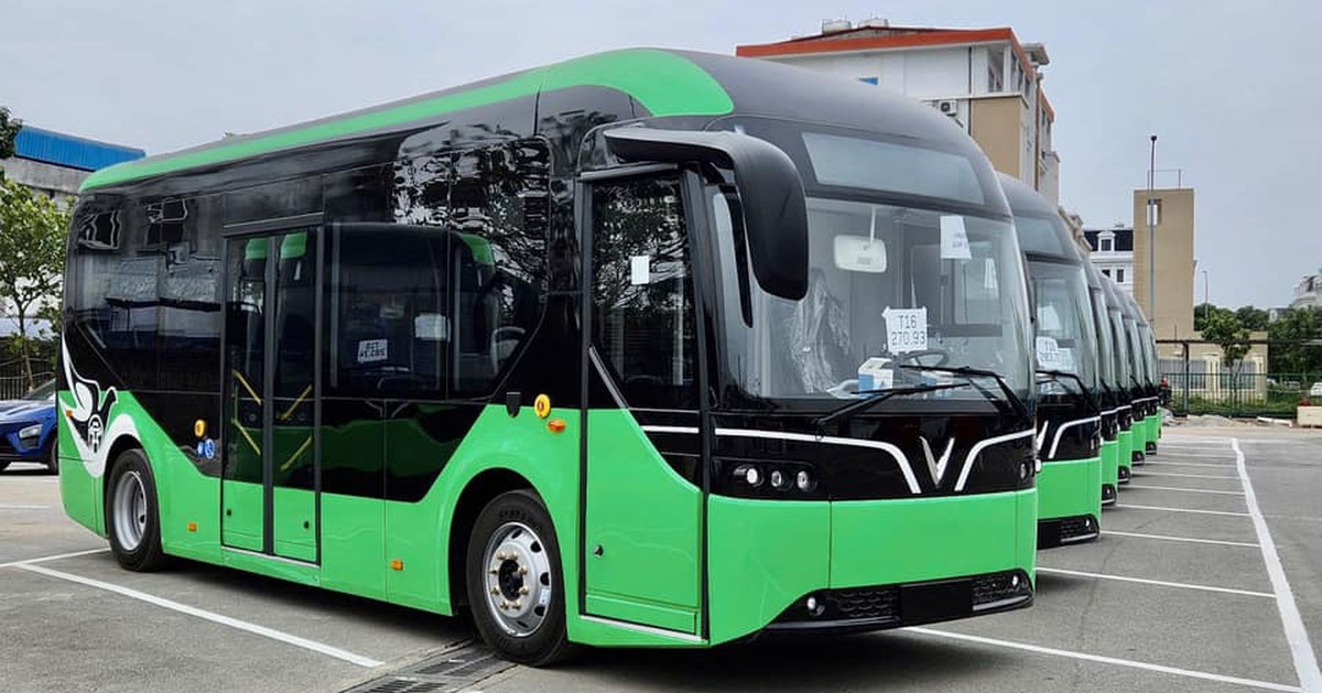 Dàn xe buýt Hà Nội mới có gì: Xe buýt điện VinFast, chở tới 60 người ...