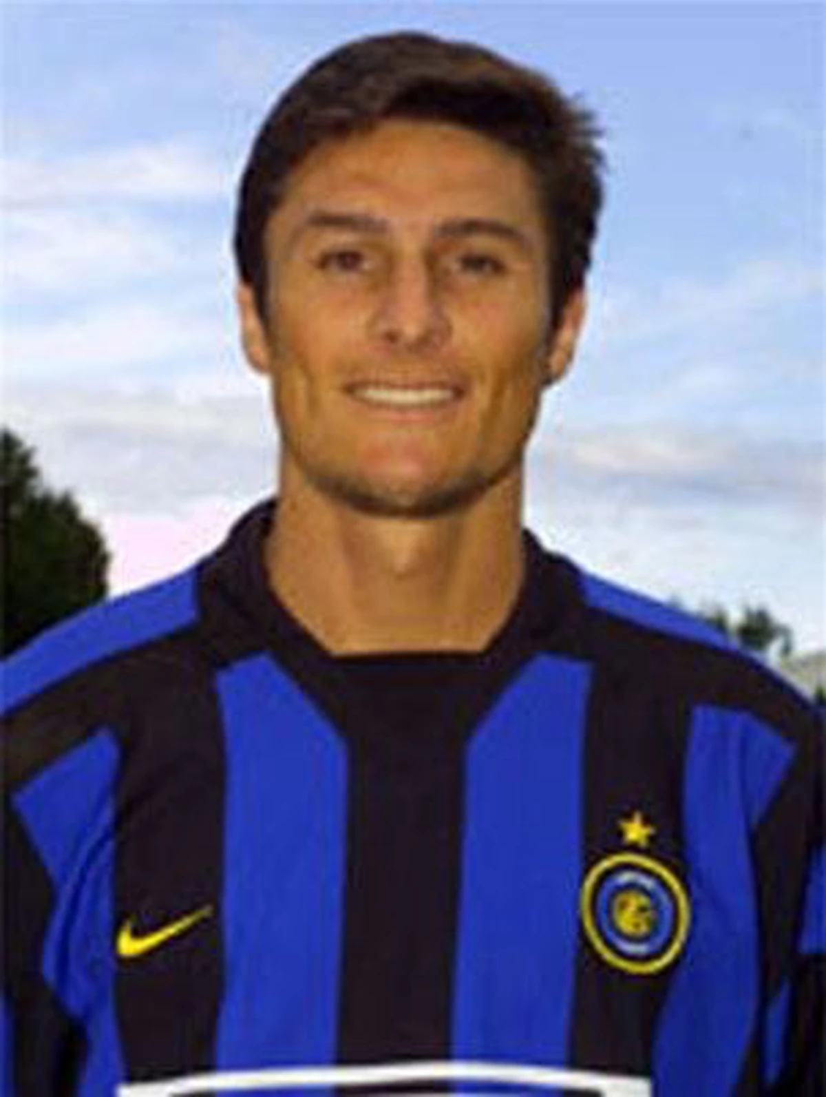 Javier Zanetti nghỉ thi đấu 3 tháng - Tuổi Trẻ Online