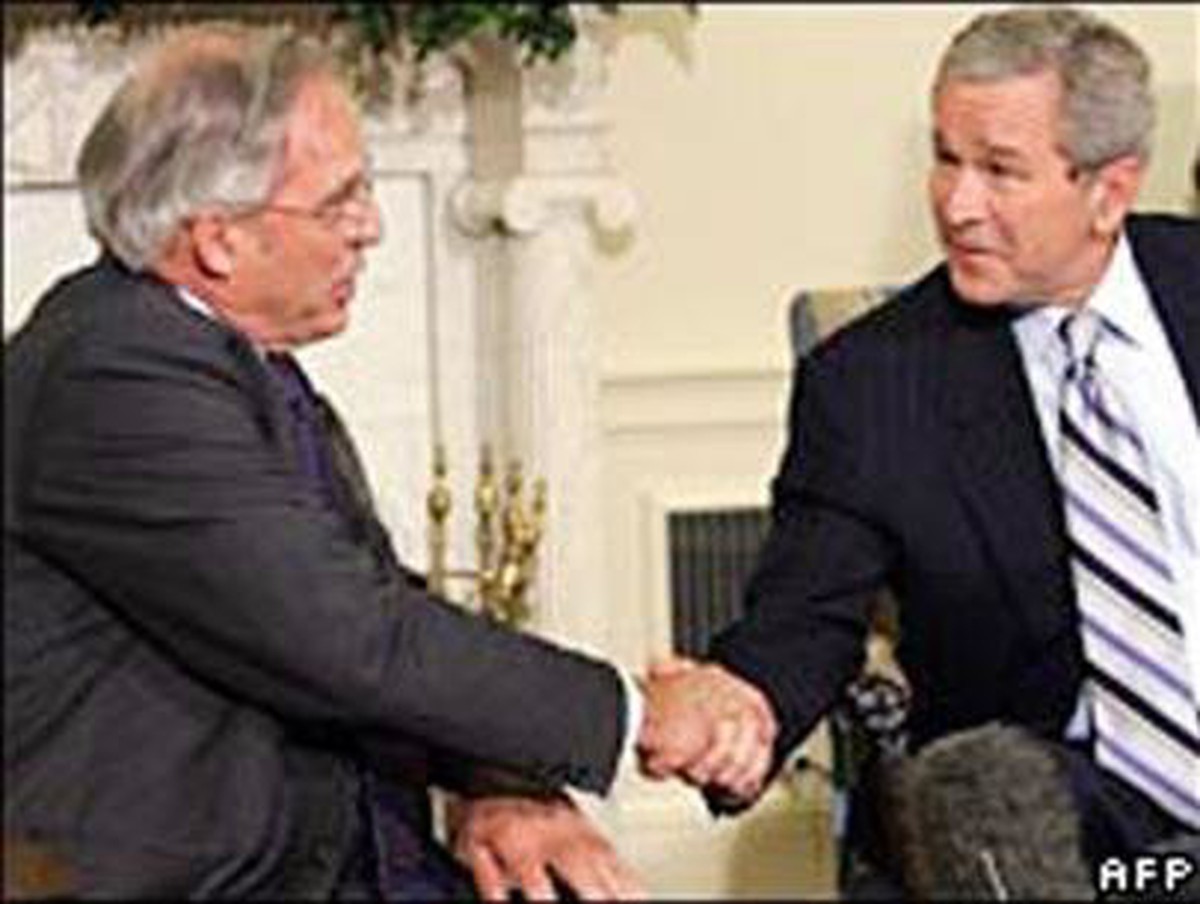 Bản tin 12g: FBI khám xét nhà một quan chức CIA - Tuổi Trẻ Online