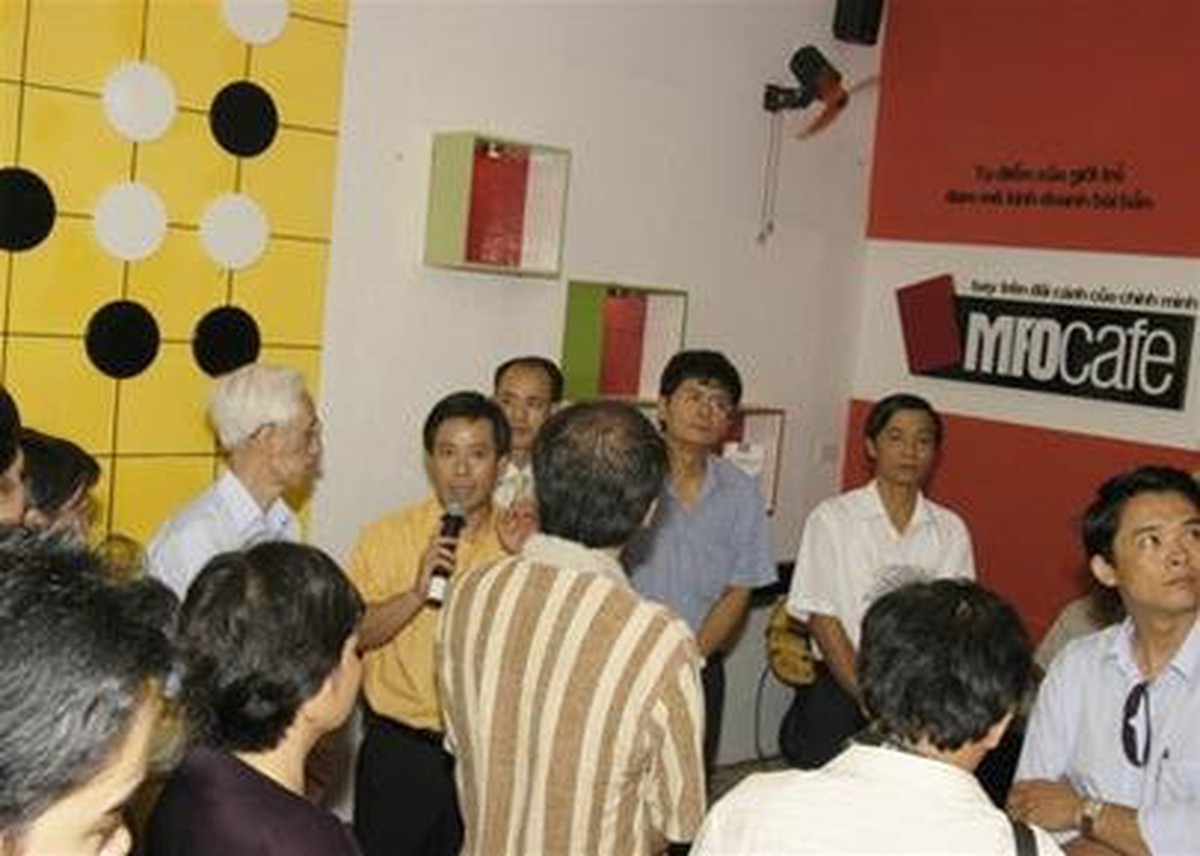 MFO Cafe No1: Vòng xoay rubic và Bàn cờ vây - Tuổi Trẻ Online