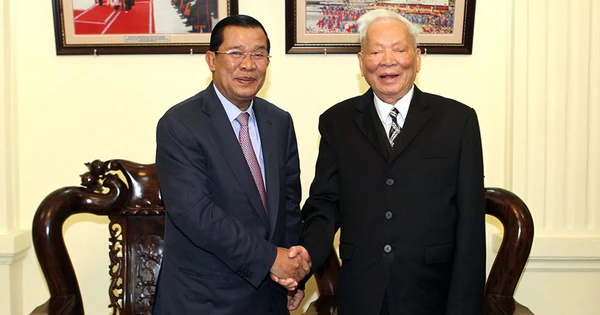 Đại tướng Lê Đức Anh - 'Tà Sáu Việt Nam' của nhân dân Campuchia - Tuổi ...