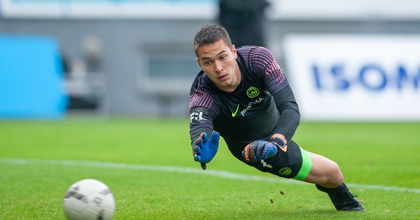 Filip Nguyen không ra sân trong trận thua của CH Czech. - Tuổi Trẻ Online