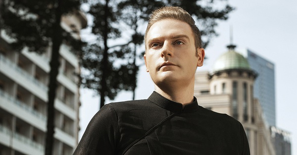 Kyo York đưa tranh 'Sài Gòn trong thời giãn cách' vào MV Sài Gòn thương ...