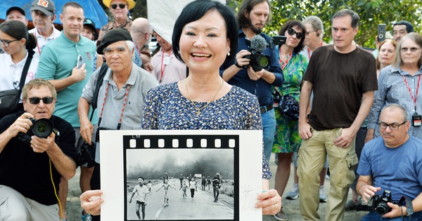 Nick Út và 'Em bé Napalm' hội ngộ tại Trảng Bàng sau 50 năm - Tuổi Trẻ ...