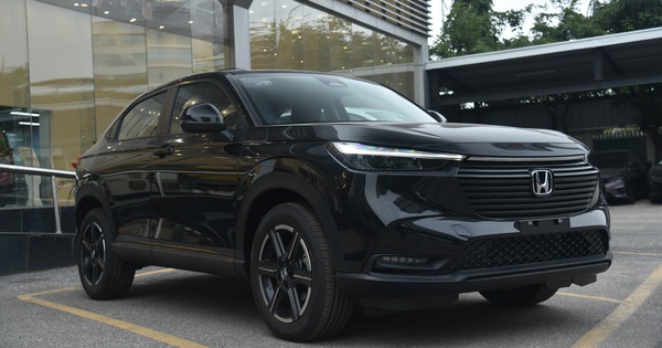 Chi tiết Honda HR-V G giá 699 triệu đồng: Ghế nỉ, động cơ không turbo ...