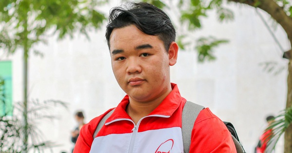 Trụ cột gia đình tuổi 18 - Tuổi Trẻ Online