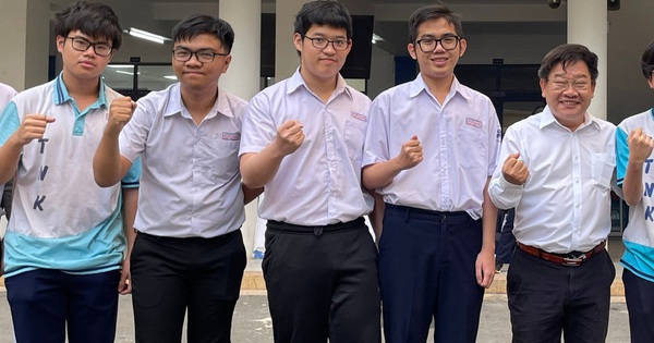 Trường phổ thông Năng khiếu mở cổng đăng ký tuyển sinh lớp 10 - Tuổi ...