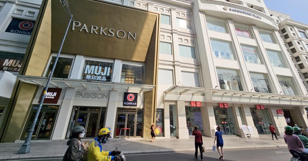 Rút khỏi Việt Nam, Parkson phải giải bài toán mặt bằng - Tuổi Trẻ Online