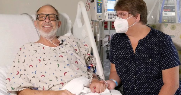 Người đàn ông bị bệnh tim giai đoạn cuối được ghép tim heo - Tuổi Trẻ ...