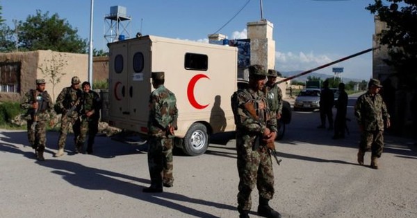 Bộ trưởng Quốc phòng Afghanistan từ chức sau vụ Taliban tấn công - Tuổi ...